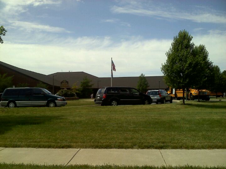 Fort Miami Elementary School, 2501 River Rd, Maumee, OH - MapQuest