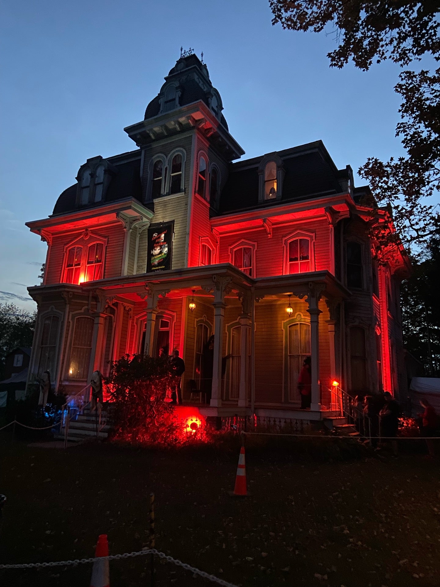 Ravenwood Manor, 3263 Cross Roads Blvd, Beccaria Twp, PA, Monuments ...