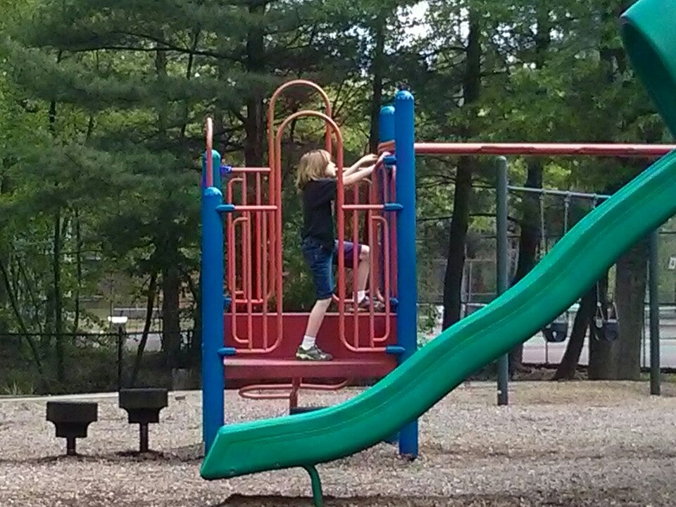 Columbus Park, 254 11th St, Piscataway, NJ, Playgrounds - MapQuest