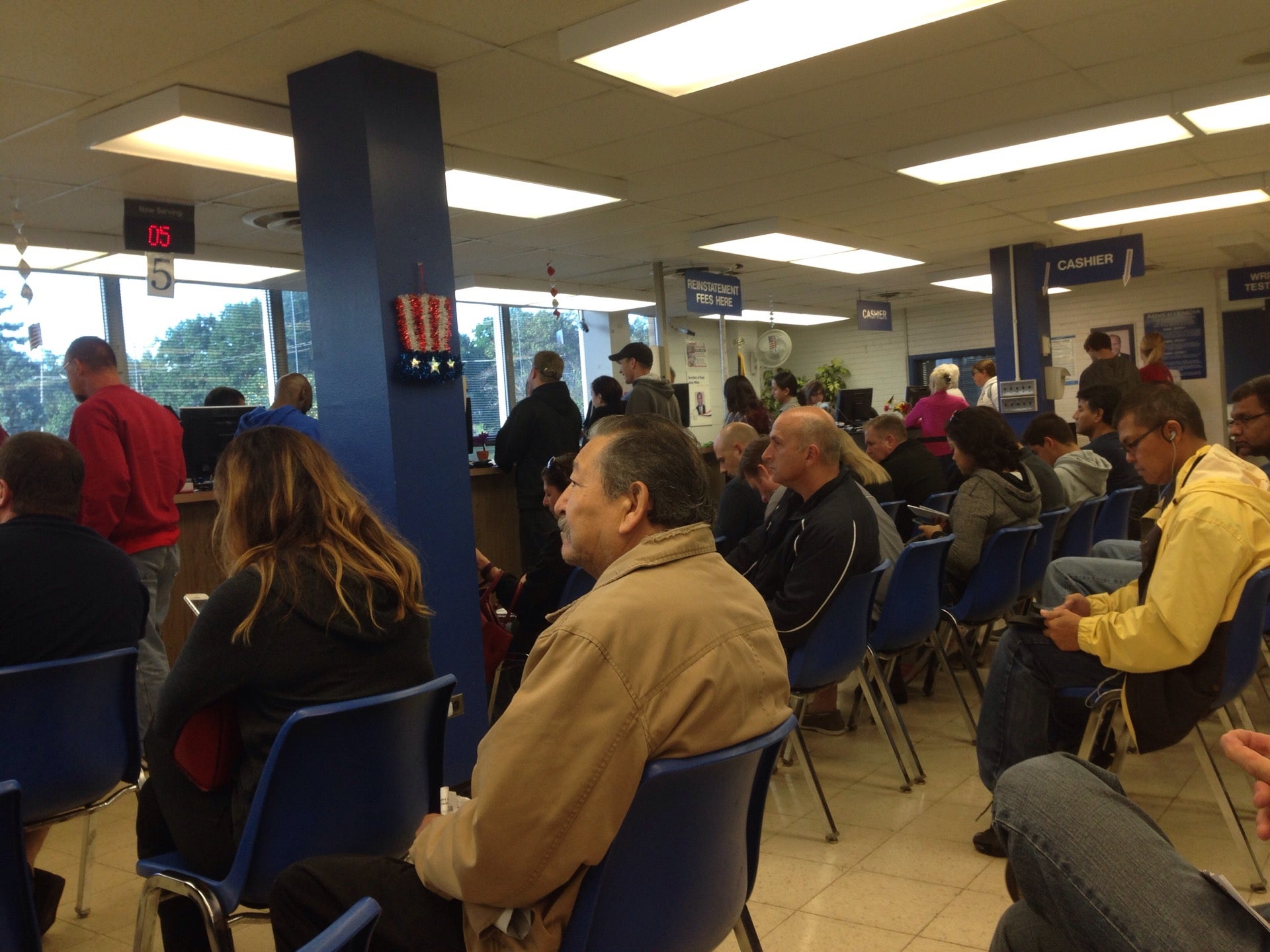 Elgin Secretary of State Driver Services Facility, 595 S State St, Ste ...