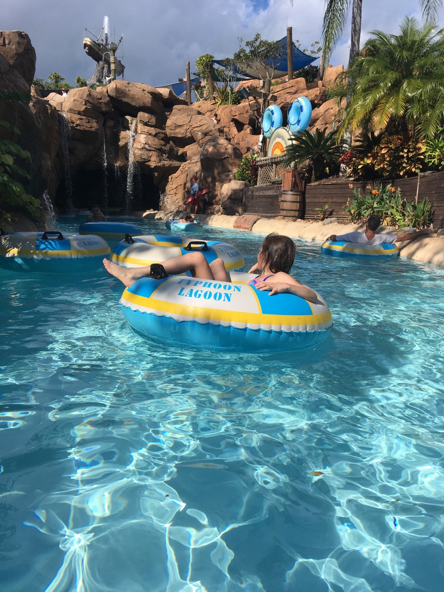 Humunga Kowabunga, 1145 E Buena Vista Dr, Orlando, FL - MapQuest