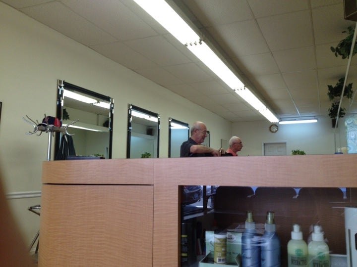 Dino & Dan Barber Shop, 24 Division St, New Rochelle, NY - MapQuest