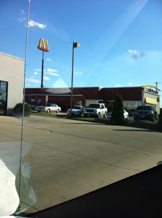 Shirley, IL Map & Directions - MapQuest