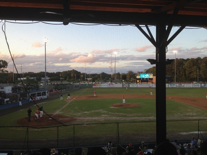 War Memorial Stadium, 1889 W Pembroke Ave, Hampton, VA, Sports - MapQuest