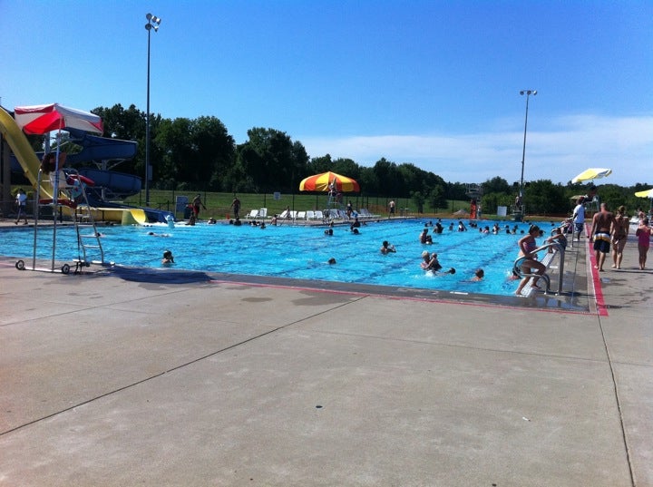 Jeffersonville Aquatic Center, 2107 Middle Rd, Jeffersonville, IN ...