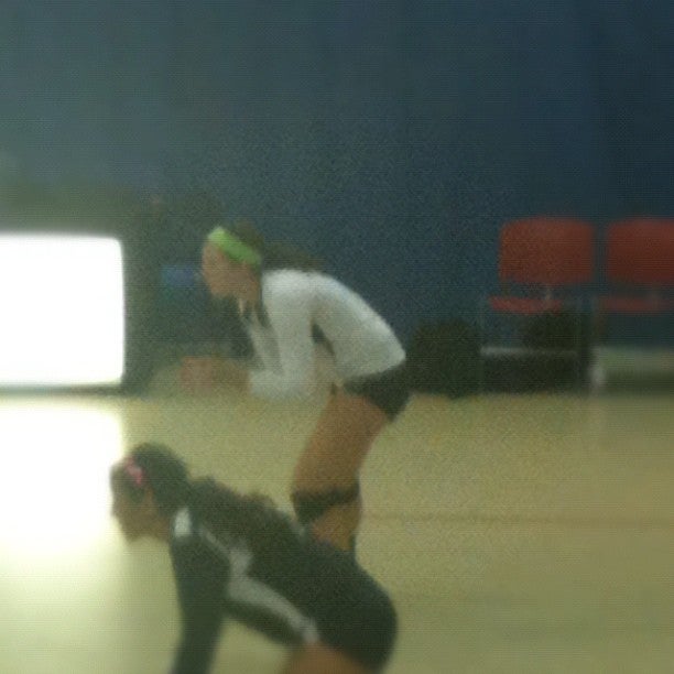 Volleyball Girls Twerking