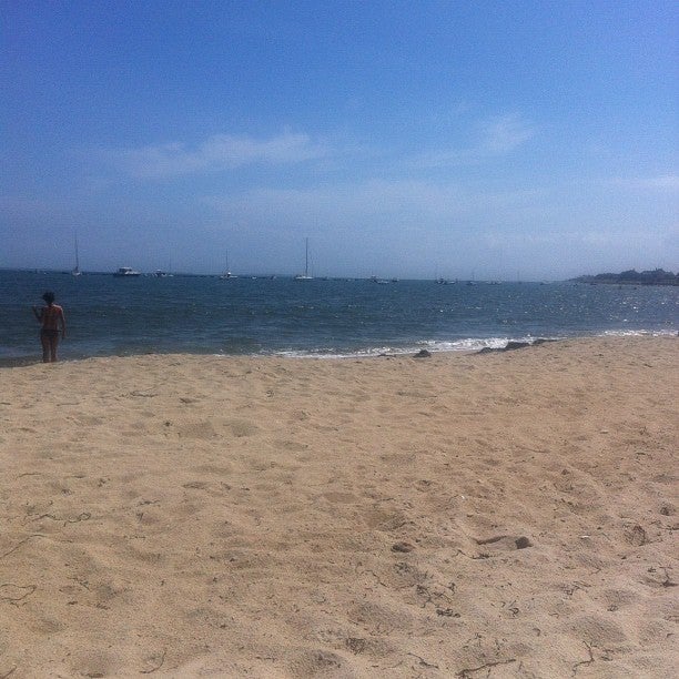 Round Hill Beach, South Dartmouth, MA - MapQuest