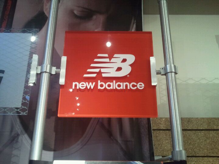 New Balance, 380 W Main St, Avon, Town of, Connecticut, Shoe Stores ...