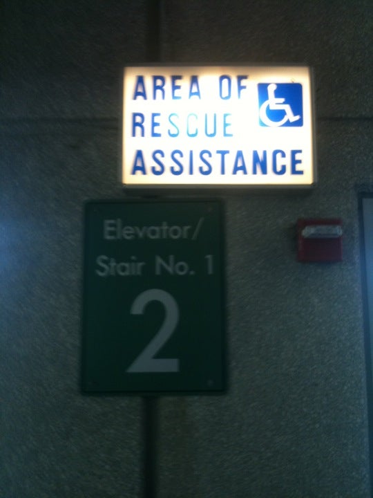 Discover Financial Services, 2500 Lake Cook Rd, Riverwoods, IL, Parking ...