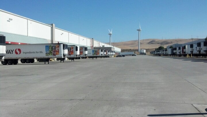 Safeway Distribution Center, 16900 W Schulte Rd, Tracy, CA, Grocery ...