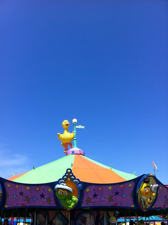 Sesame Place - Sunny Day Carousel, Langhorne, PA, Amusement Parks ...