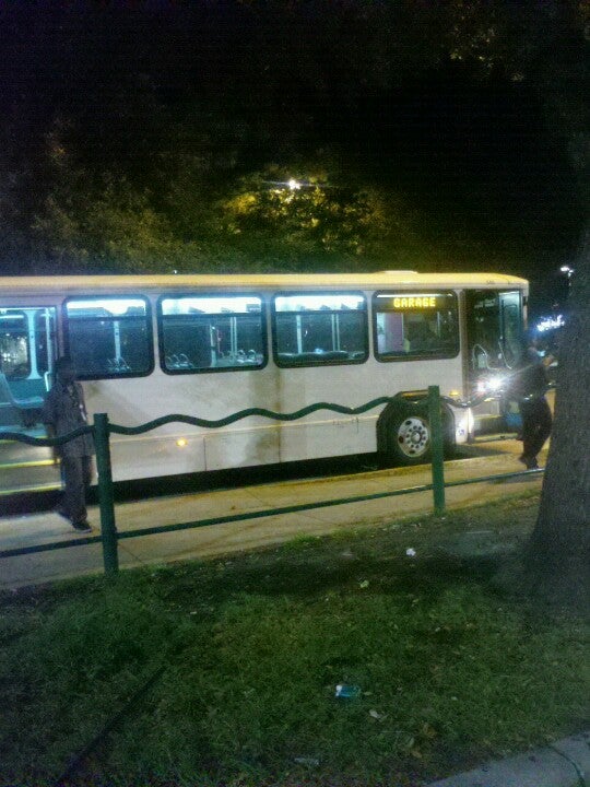 Florida Mall Lynx Bus Terminal, Orlando, FL - MapQuest