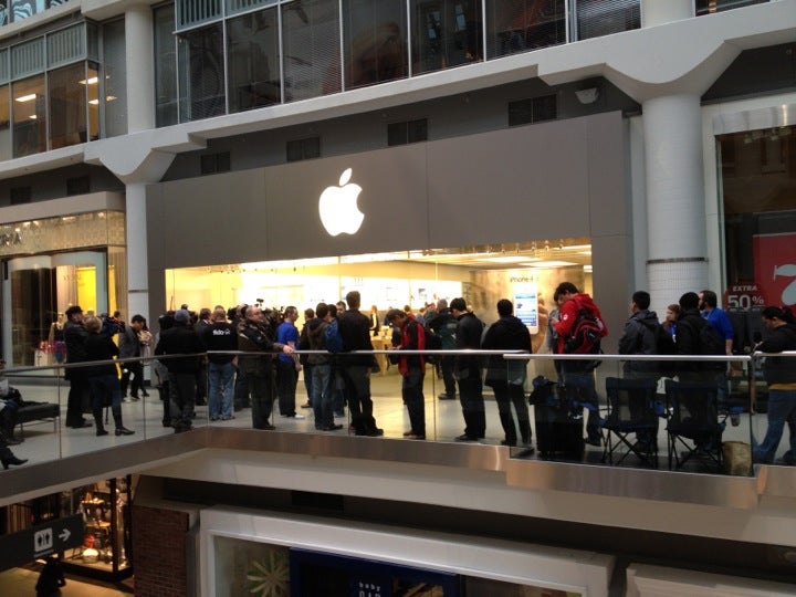 Apple Eaton Centre, 220 Yonge Street, Toronto, ON - MapQuest