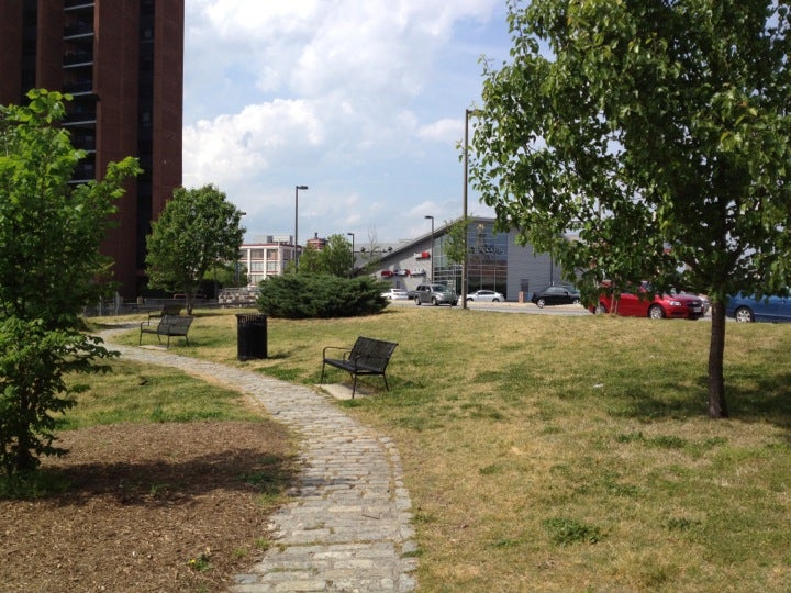 Boston Street Waterfront Park, 2400 Boston St, Baltimore, MD, Parks ...