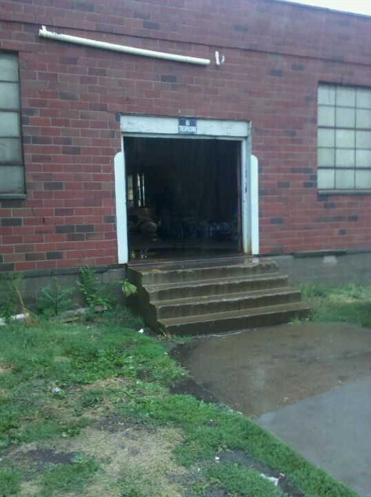 Can and Bottle Redemption Center, 1930 Easton Blvd, Des Moines, IA ...