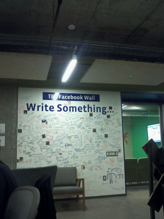 Facebook Toronto Head Office, 2300 Yonge St, Toronto, ON - MapQuest