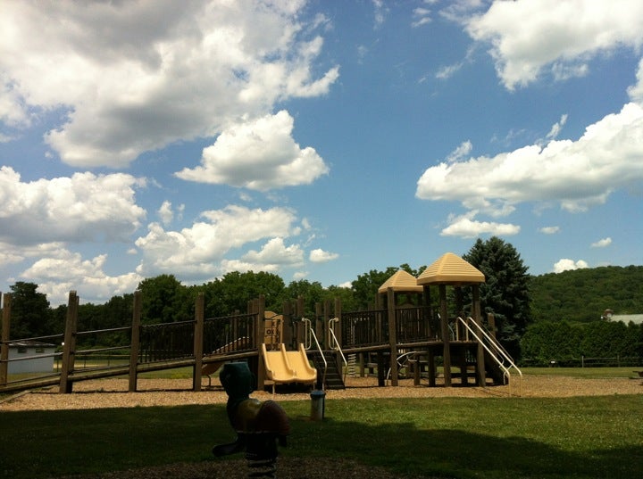 Jasper Park, 4960 Vera Cruz Rd # Em, Emmaus, PA - MapQuest