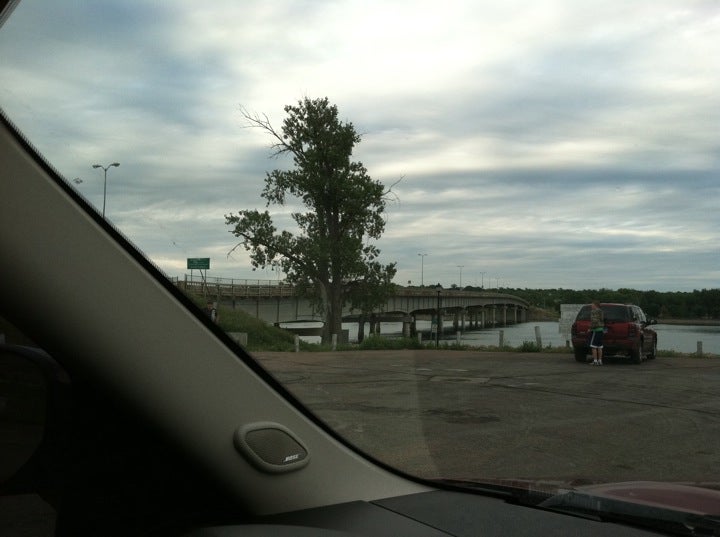 Missouri River Bridge, Hwy 83, Pierre, SD, Bridge - MapQuest