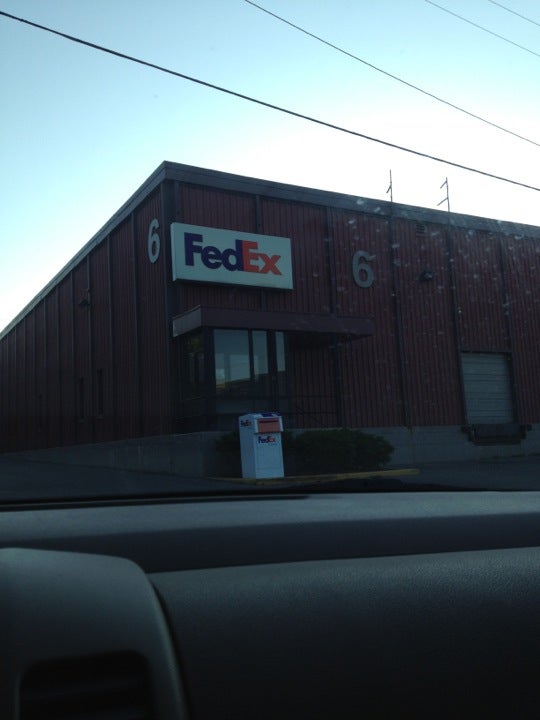 FedEx Ship Center, 600 Vista Dr, Pittsburgh, PA - MapQuest