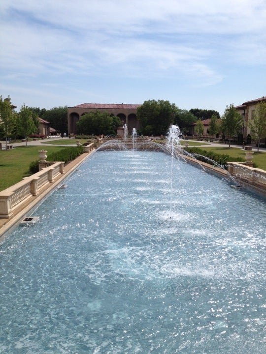 Unity Village Rose Garden & Fountains, 1901 NW Blue Pkwy, Unity Village ...