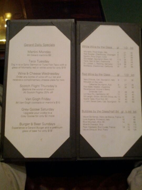 Gerard Lounge, Sutton Pl, Vancouver, BC - MapQuest