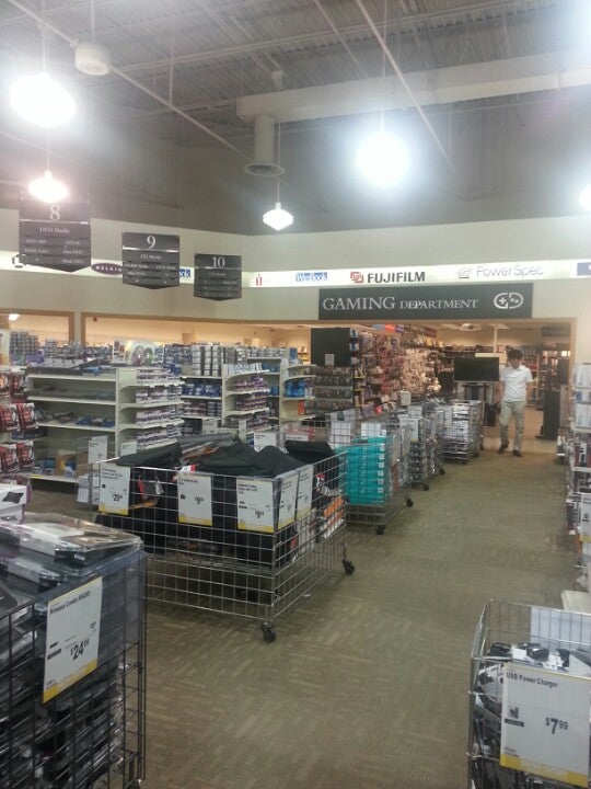 Micro Center, 3089 Nutley St, Fairfax, VA, Electronic Retailing - MapQuest