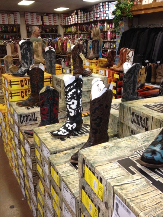 Farm & Ranch Western Wear, 3000 Southwest Dr, Abilene, TX, Western ...