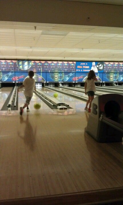 Western Bowl, 6441 W Washington St, Indianapolis, IN, Bowling centers ...