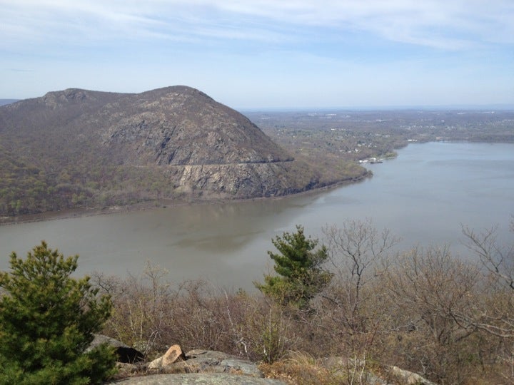 Metro North - Cold Spring Station, Market St, Cold Spring, NY, Commuter ...