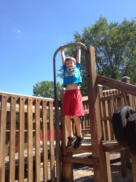 Bayside, WI Map & Directions - MapQuest