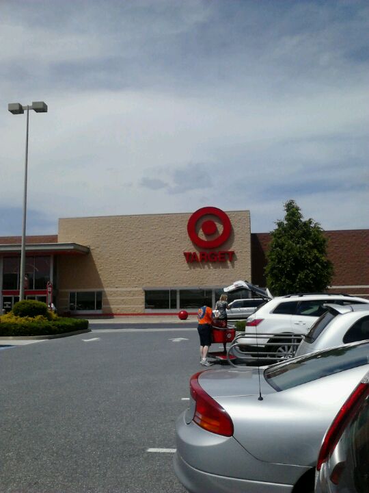 High Pointe Commons Shopping Center