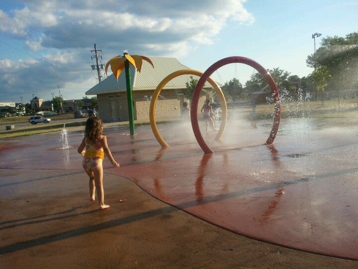 Waterdown Memorial Park, Hamilton St N, Waterdown, ON - MapQuest