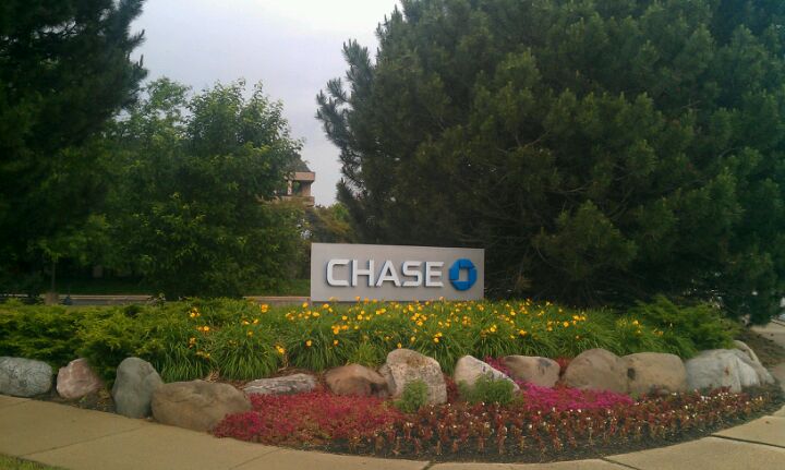 Chase Bank, 600 N Meacham Rd, Schaumburg, IL, Banks - MapQuest