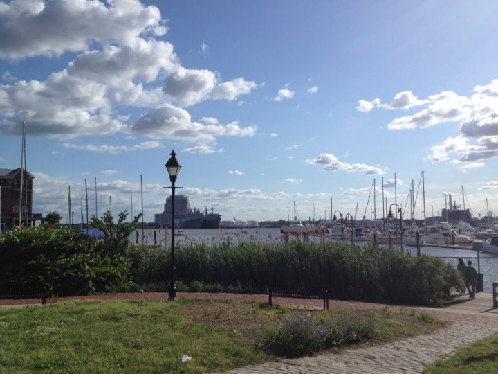 Boston Street Waterfront Park, 2400 Boston St, Baltimore, MD, Parks ...