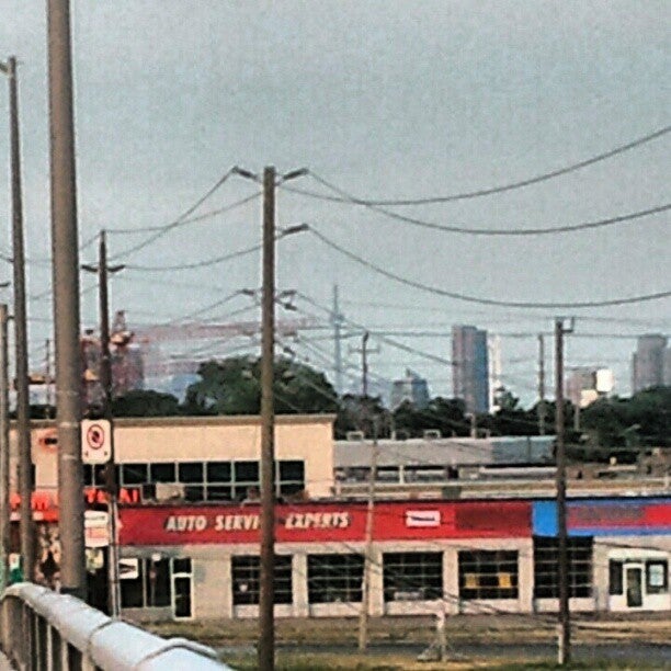 Deluxe Inn, 1554 The Queensway, Toronto, Ontario - MapQuest