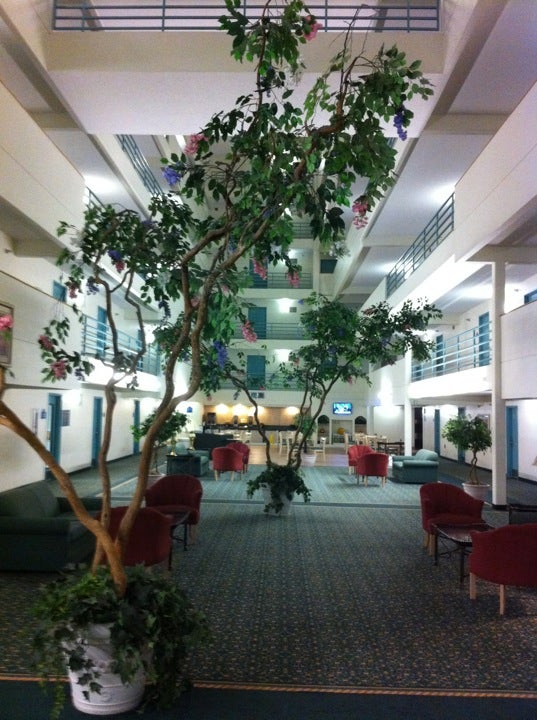 La Quinta Inn & Suites By Wyndham Lubbock West Medical Centr, 4115 ...