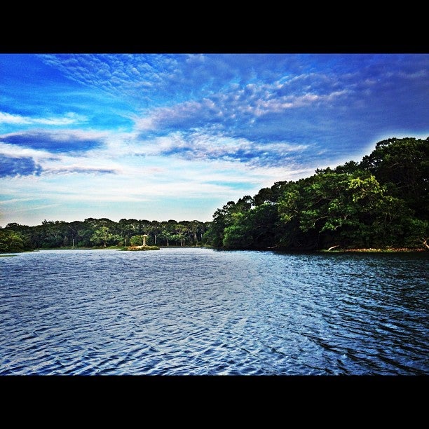 Round Hill Beach, South Dartmouth, MA - MapQuest