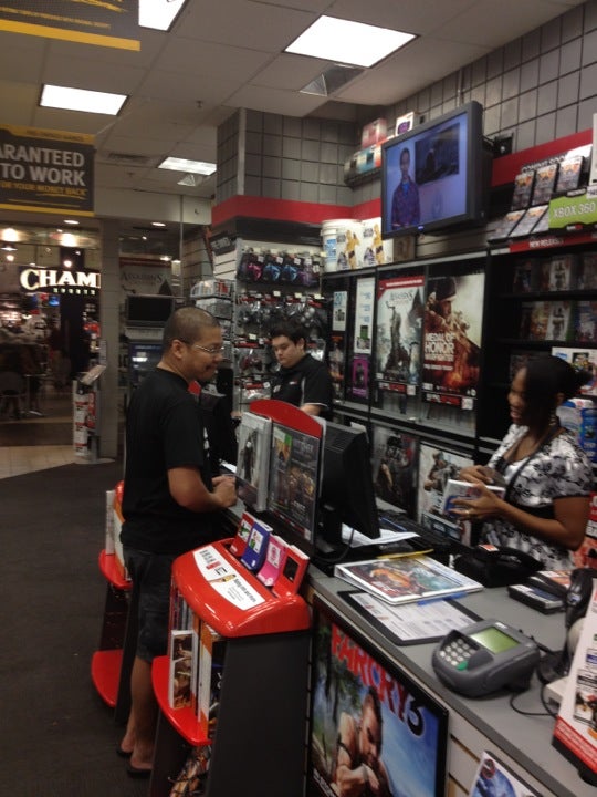 Gamestop Counter